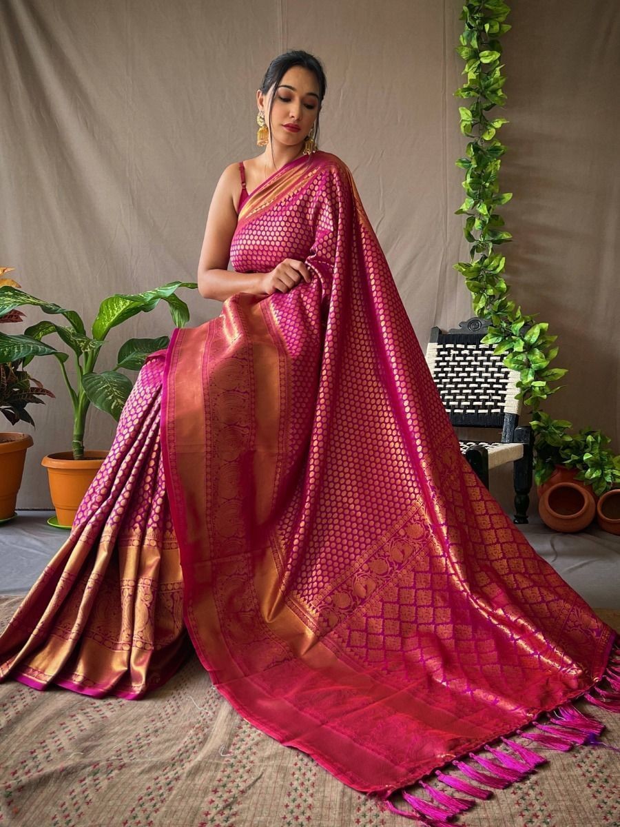 Your Ultimate Guide to the Alluring Magenta Pink Color Silk Saree ...
