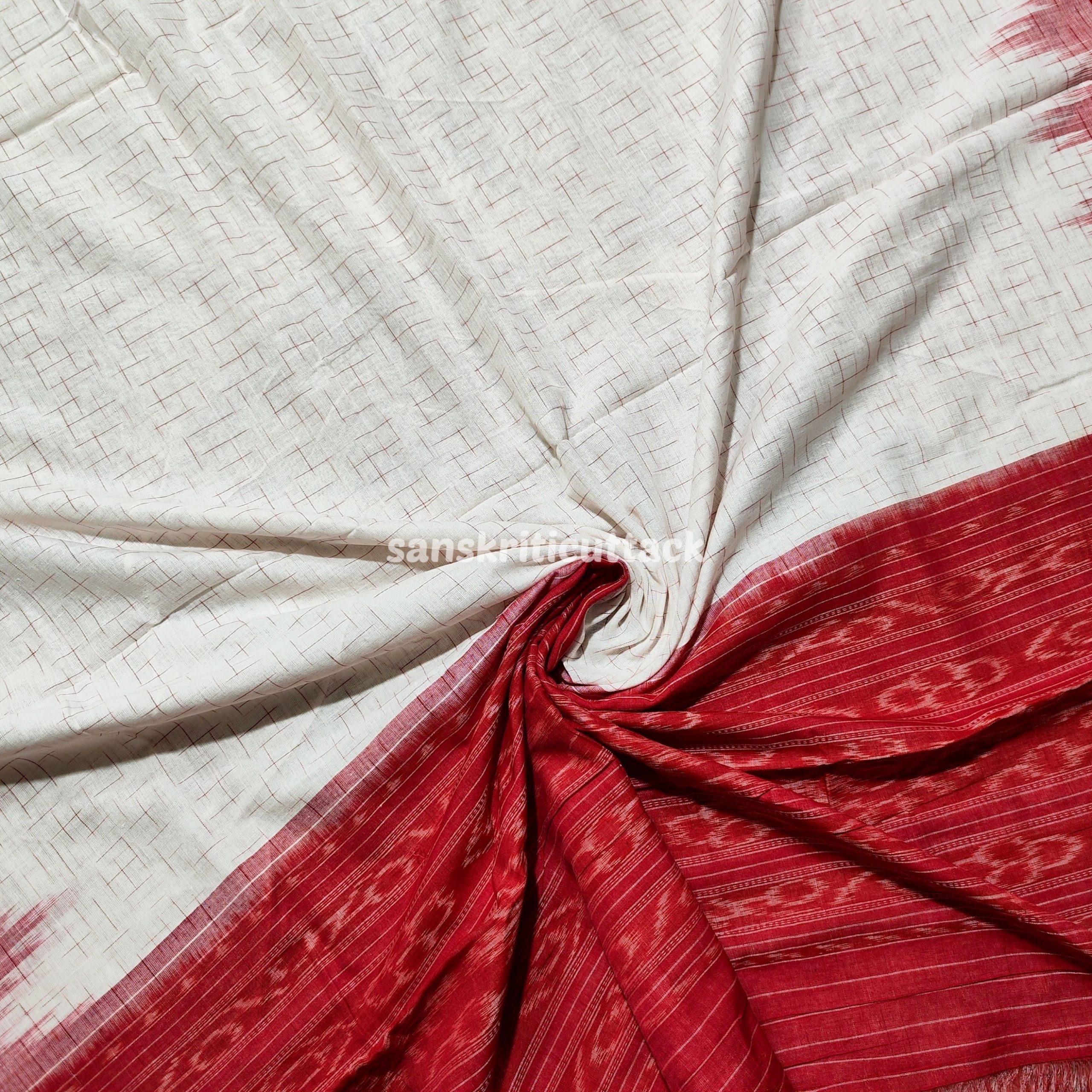 Traditional White Handloom Khandua Cotton Saree - Buy Now